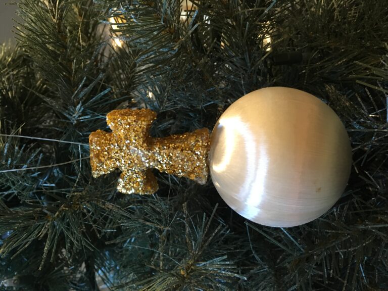 Chrismon Tree Ornaments - First United Methodist Church, Garden City